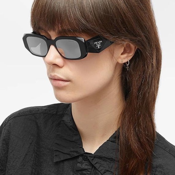 Prada | Accessories | New Prada Pr7ws 1ab2b Sunglasses Prada Spr 17w ...